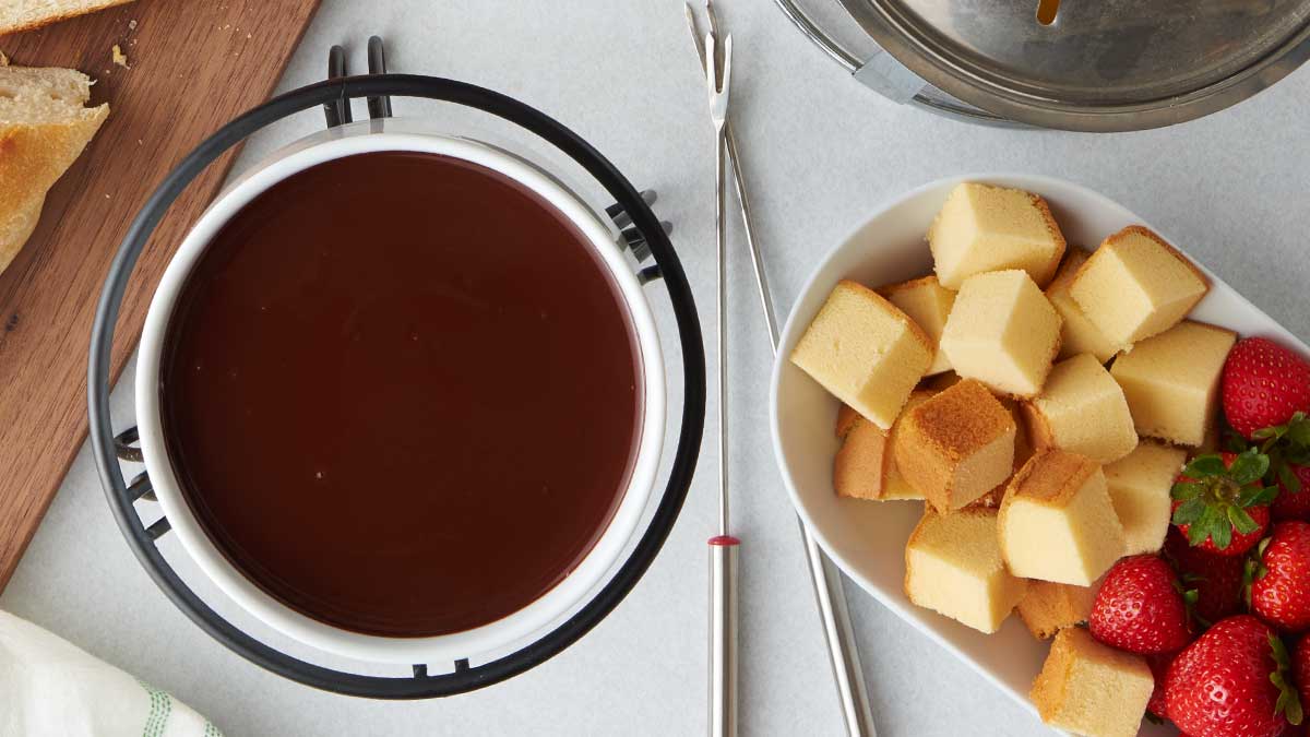 The Doughboy's Favorite New Year’s Dinner: Family Fondue Night ...