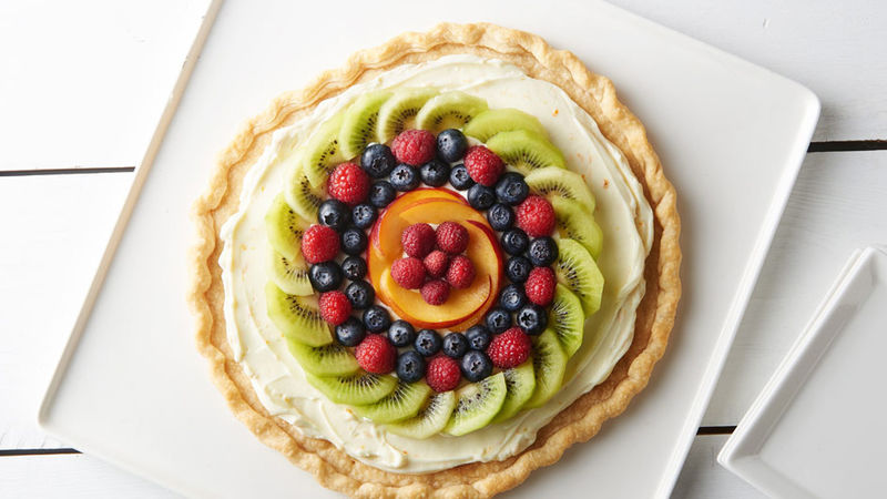 How to Make Fruit Pizza - Pillsbury.com